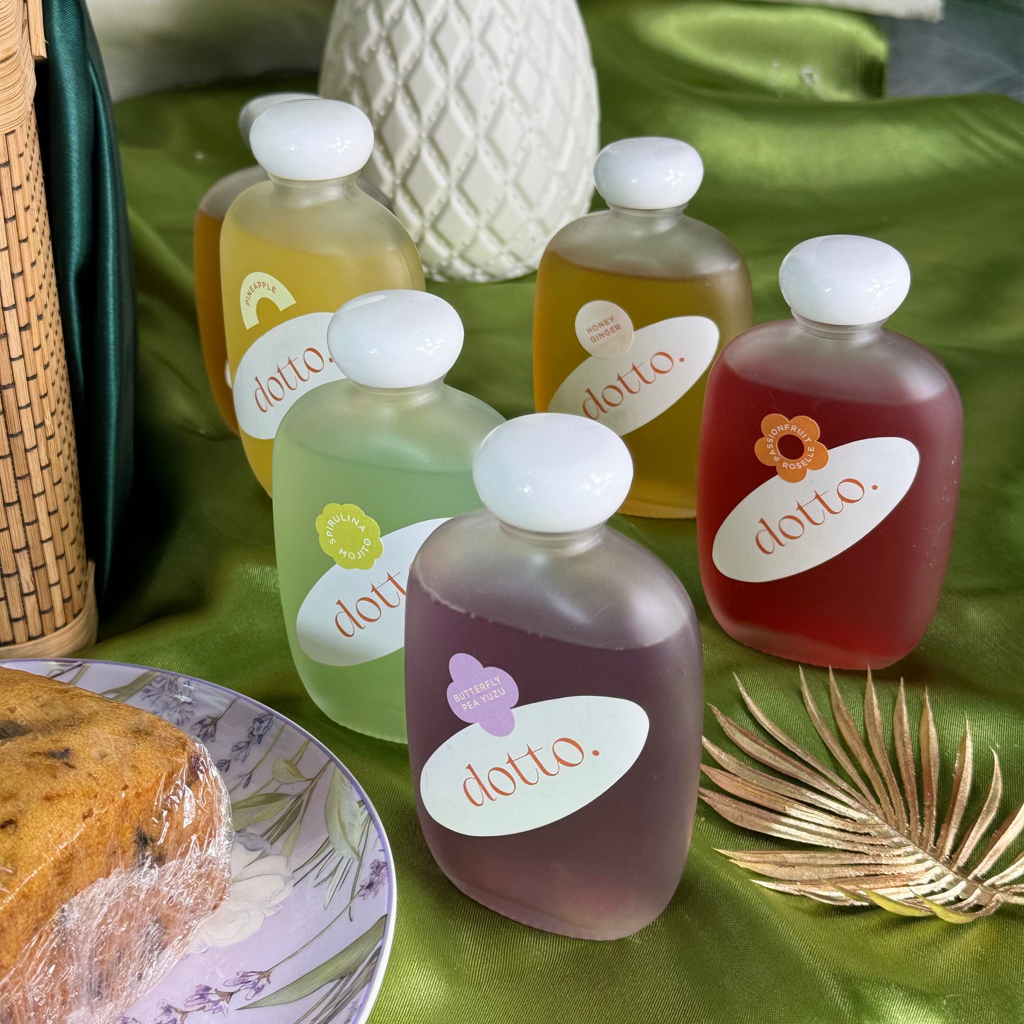 TAUFEEQ BOX – REUNION GIFTING